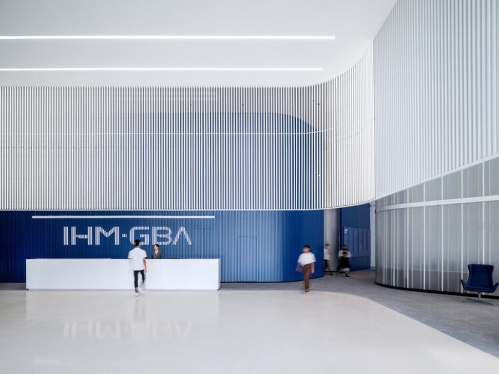 Redefining Medical Facilities: HENN's Innovation Center for High ...