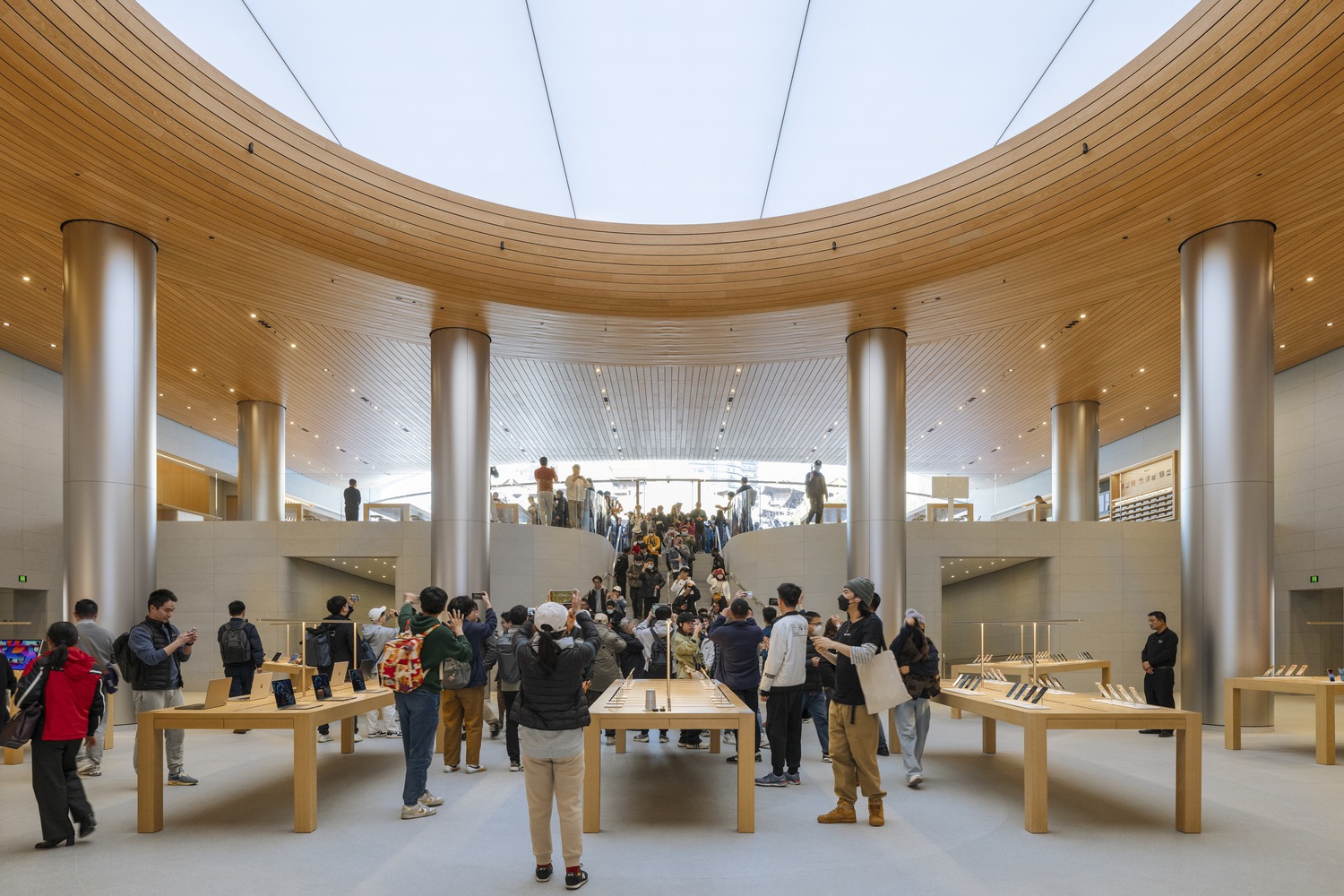 Reimagining Urban Connectivity: Apple Store Jing'an - Architalkz
